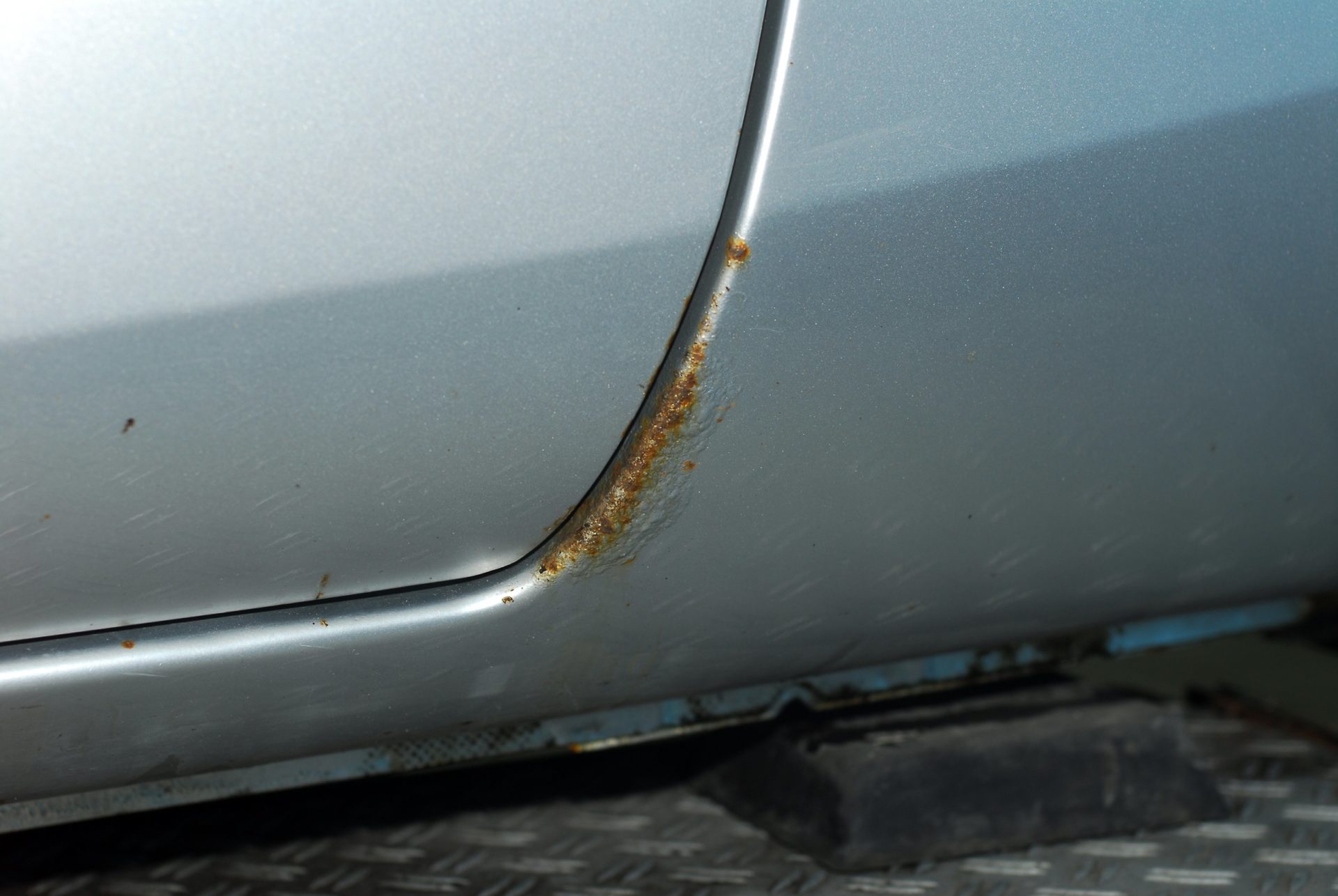 5 Tips For Avoiding Rust And Corrosion - Auto Body Repair Shop West ...